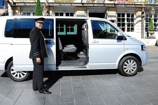 Private Transfer from Barcelona hotels to Barcelona Cruise Port - Meeting Points and Booking Details