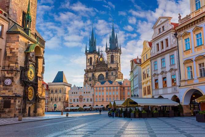 Private Transfer from Budapest to Prague, English-speaking driver - The Sum Up