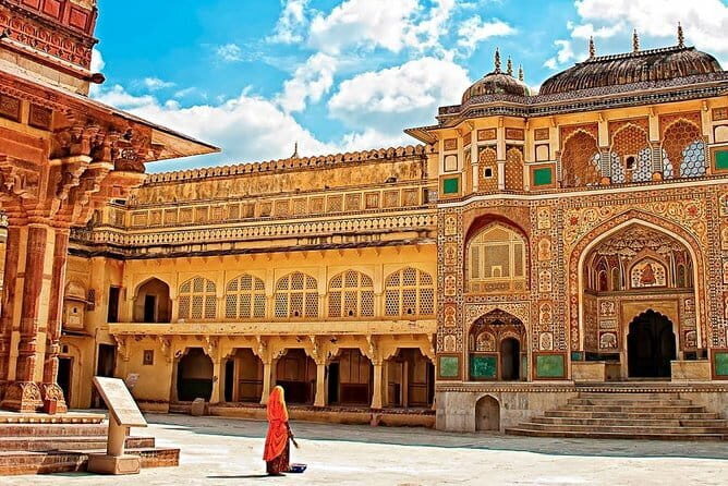 Private Transfer from Chatrapati Shivaji (BOM) Airport to Mumbai - The Value of a Private Transfer