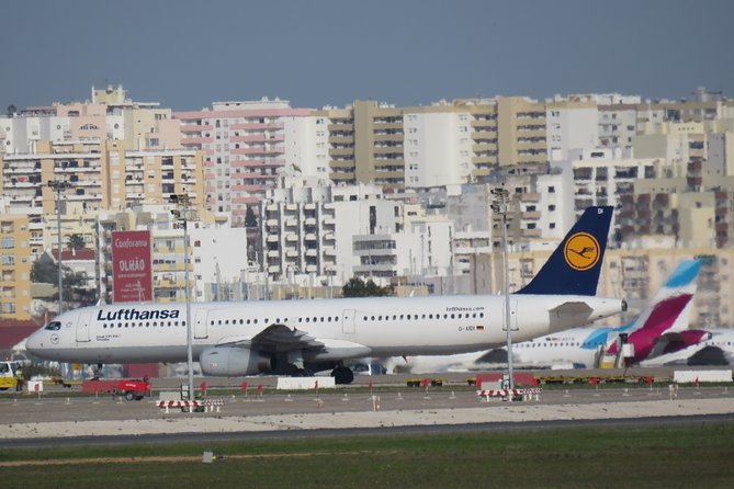 Private Transfer From Faro Airport to Albufeira (Up to 4 Pax) - Meeting and Pickup Details