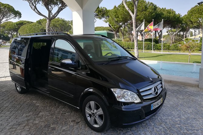 Private Transfer from Faro Airport to Pine Cliffs Hotel (1-3 pax) - Key Points