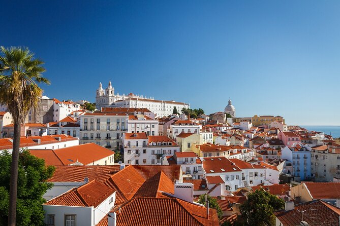 Private Transfer From Faro To Lisbon With a 2 Hour Stop - Key Points