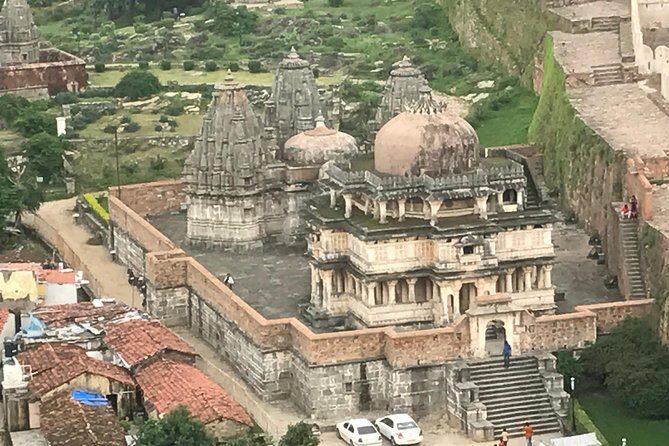 Private Transfer from Jaipur to Udaipur with Kumbhalgarh Fort - FAQs