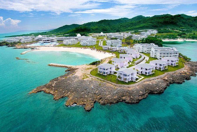 Private Transfer from Jamaica (MBJ) Airport to Falmouth - What to Expect During Your Transfer