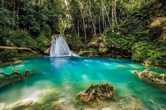 Private Transfer from Jamaica (MBJ) Airport to Falmouth - The Ride and the Views