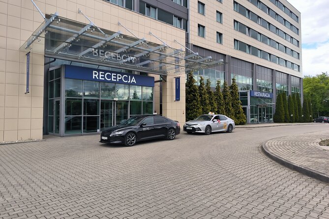 Private Transfer From Krakow Airport to Krakow - Pickup Details