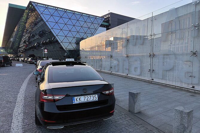 Private Transfer From Krakow Airport to Krakow - Booking Information