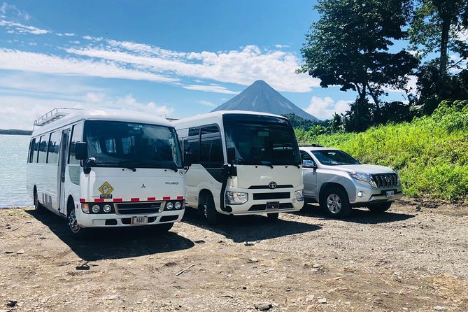 Private Transfer From La Fortuna to Manuel Antonio From 11 to 15 Passengers - Key Points