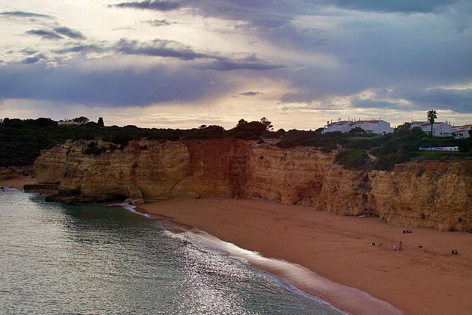 Private Transfer from Lisbon to Albufeira-2 Hours for Sightseeing - Frequently Asked Questions