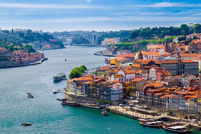 Private Transfer From Lisbon to Porto With Sightseeing Tour - Key Points