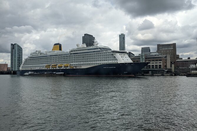 Private Transfer from London & All London Airports to Liverpool - A Closer Look at the Transfer Experience