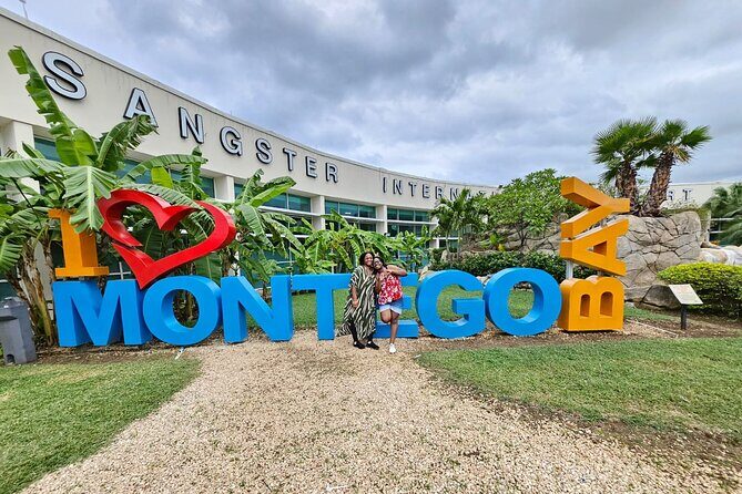 Private Transfer From Montego Bay Airport to Hotels in MontegoBay - A Closer Look at the Experience