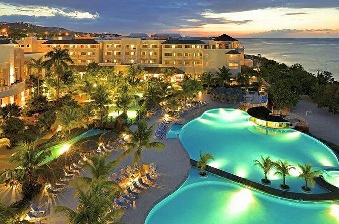 Private Transfer from Montego Bay Airport to Montego Bay Hotels - Who Is This Best For?