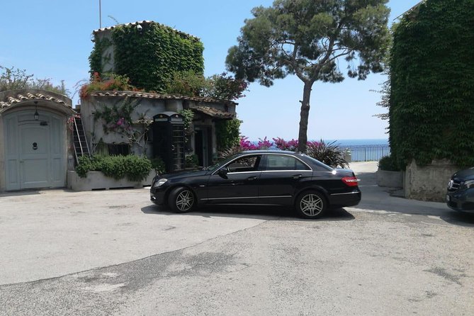 Private transfer from Naples Airport/Central Station to Positano - Vehicle Comfort and Pricing