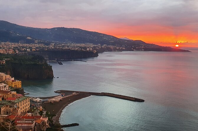 Private transfer from Naples to Sorrento - The Sum Up
