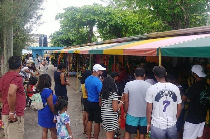 Private Transfer From Norman Manley Airport to Kingston one way - The Route and Sightseeing Potential