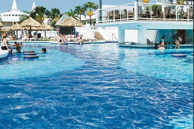 Private Transfer From or To Airport to Rui Negril - Who Will Love This Transfer?