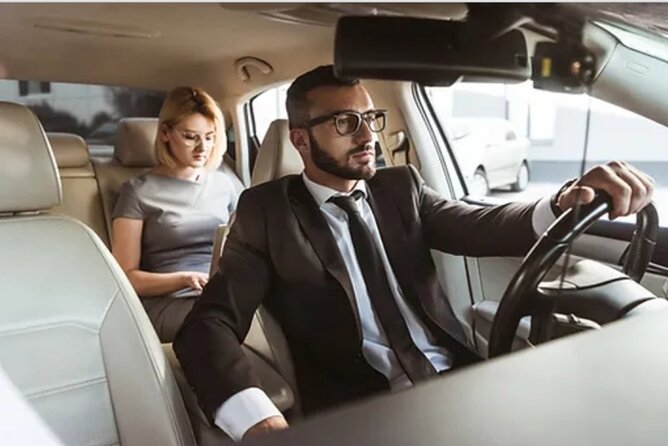 Private Transfer from Paris to CDG and Orly Airport - The Practicalities: What’s Included (and What’s Not)