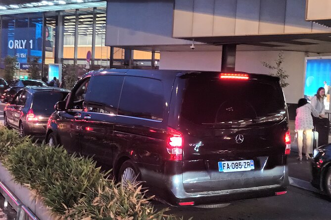 Private Transfer from Paris to CDG and Orly Airport - Deep Dive: Is This Transfer Right for You?