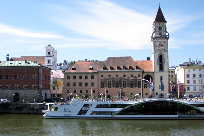 Private Transfer from Passau to Prague - The Experience on the Road