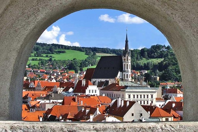 Private Transfer from Passau to Prague with Stopover in Cesky Krumlov - Who Should Book This Tour?
