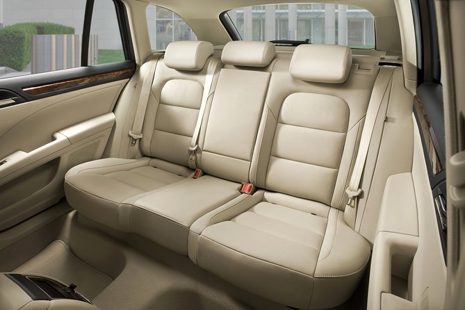 Private Transfer From Prague Airport to Prague City Hotels 1 - 3 Pax - Pickup and Drop-off Details