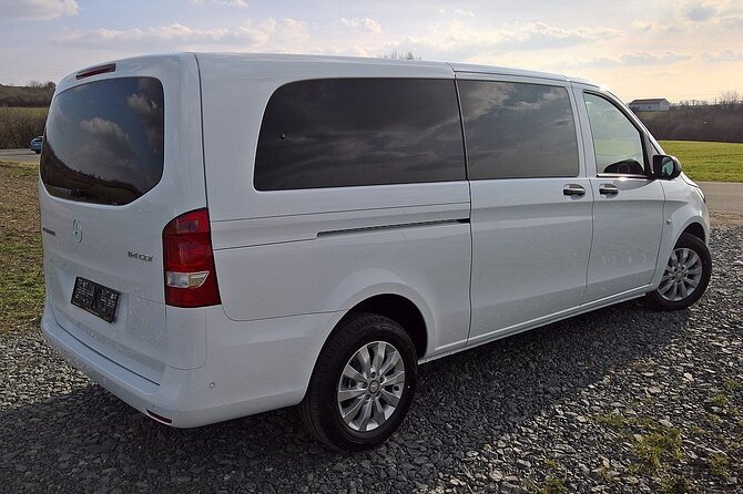 Private Transfer From Prague Airport to Prague City Hotels 1 - 7 Pax - Booking and Reservation Process