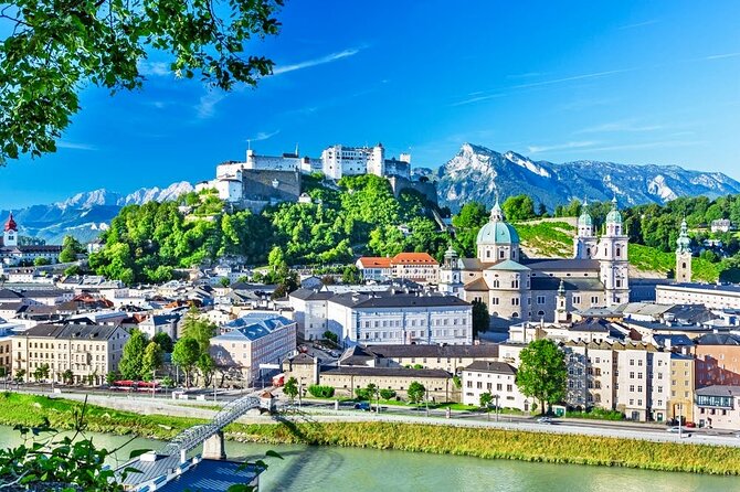 Private Transfer from Prague to Salzburg with 2h of Sightseeing, Local Driver - Experience Overview