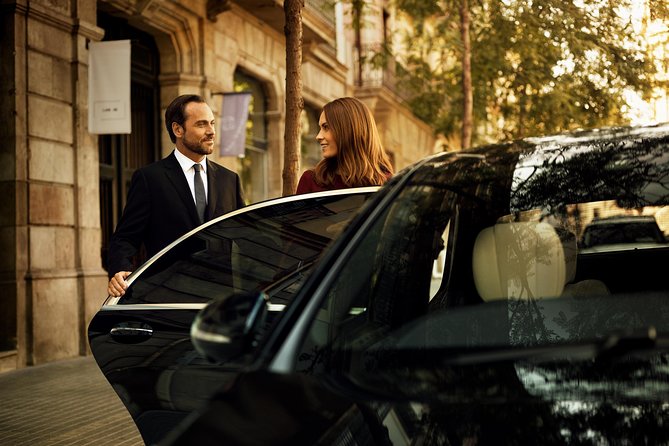 Private transfer from Prague to Vienna via Cesky Krumlov - Key Points