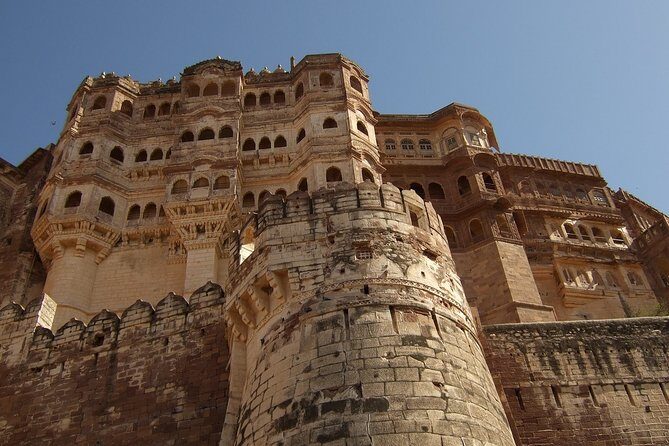 Private Transfer from Rajiv Gandhi (HYD) Airport to Hyderabad - The Vehicle Options and Pricing