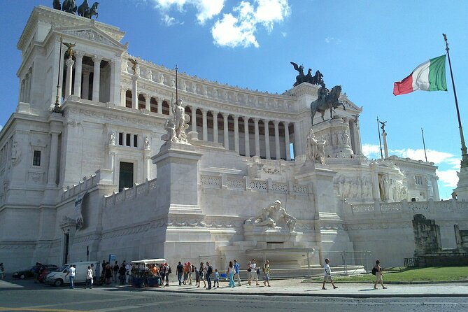 Private Transfer From Rome Fiumicino Airport To/From Rome - Meeting Your Driver at Fiumicino Airport