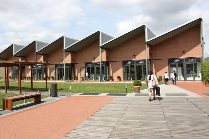 Private Transfer from Rome to Florence with 3 hours stop in The Mall Lux Outlet - The Value Proposition: Who Benefits Most?