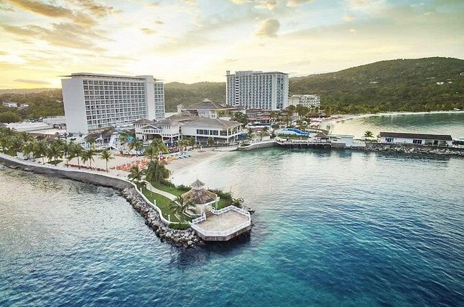 Private Transfer from Sangster Airport to Moon Palace Resort - Reviews and Feedback from Travelers