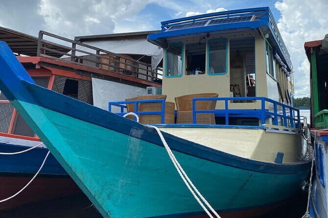 Private Transfer from Sungai Kunjang to Samarinda Airport (AAP) - Who Should Consider This Service?