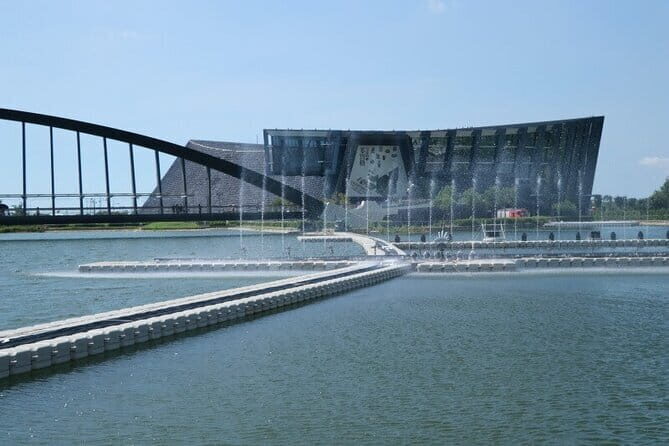 Private Transfer from Taoyuan City Hotels to Taichung Cruise Port - Booking and Cancellation