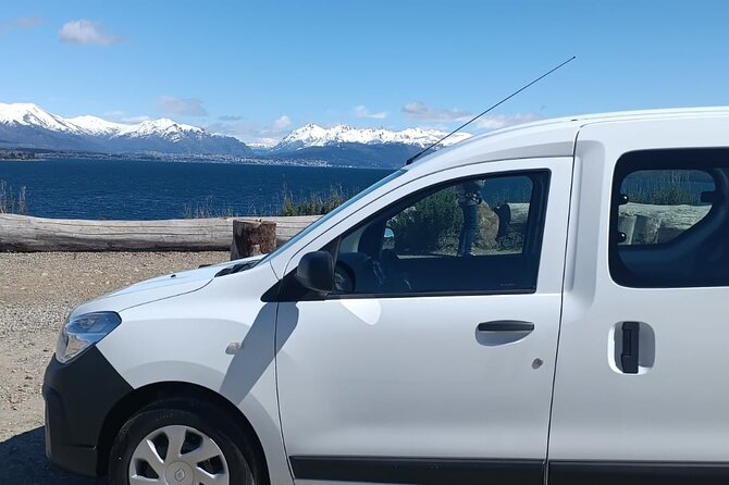 Private Transfer From the Airport to Bariloche Center - Vehicle and Accessibility Details