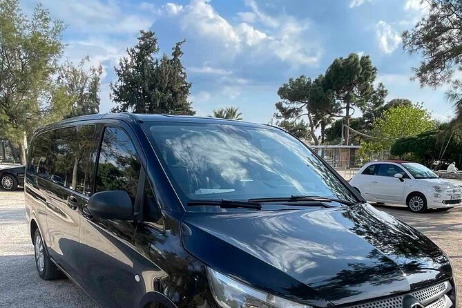 Private Transfer from/to Santorini Port and Airport - A Closer Look at the Service