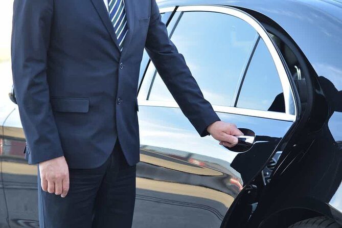 Private Transfer from Toronto Pearson Airport to Toronto City - What to Expect from Your Toronto Airport Transfer