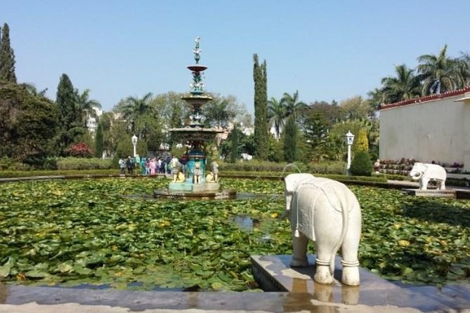 Private Transfer From Udaipur To Mount Abu - Authenticity and Local Flavor