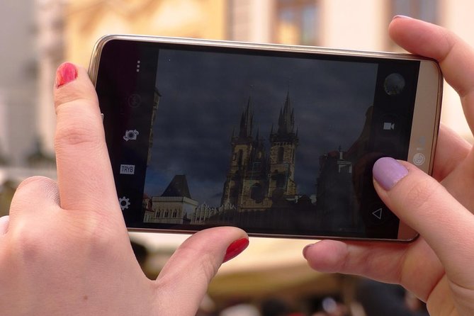 Private Transfer from Vienna to Prague with 1 hour Stop in Kutna Hora - FAQ