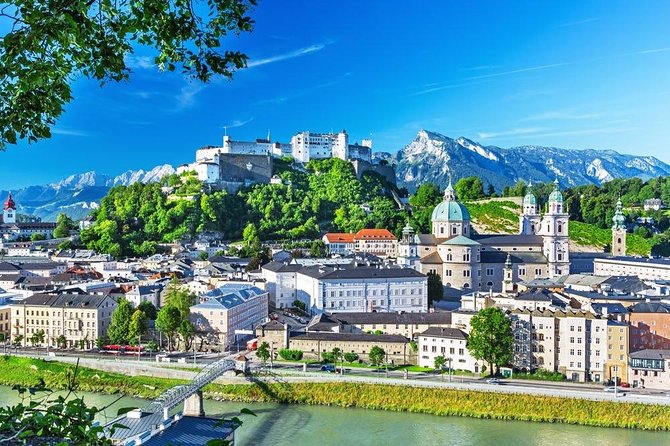 Private transfer from Vienna to Salzburg with 3h Sightseeing stop in Hallstatt - The Sum Up