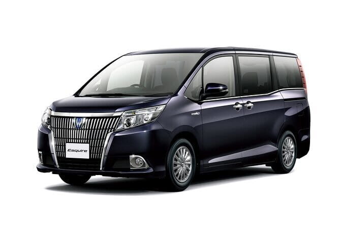 Private Transfer from Yokohama Port to Tokyo Haneda Airport (HND) - The Vehicle Options and Capacity
