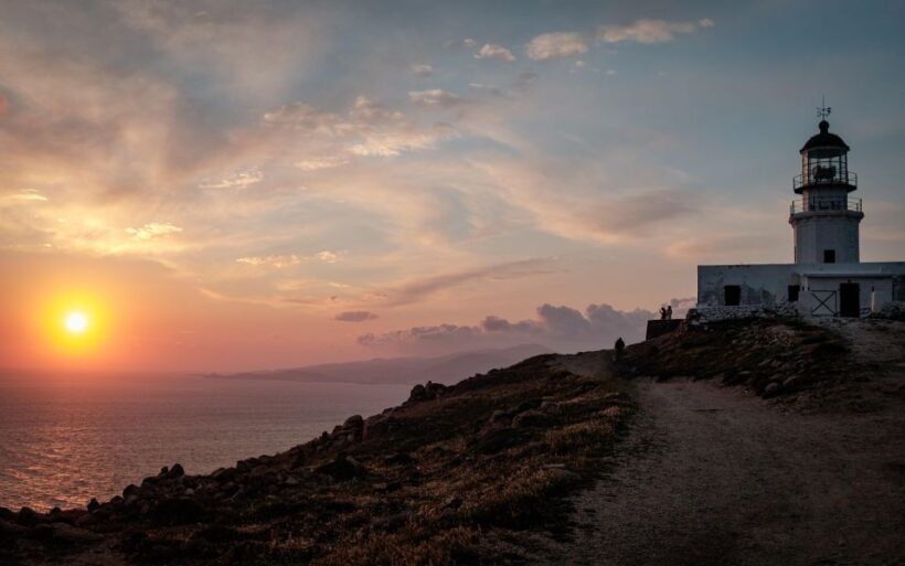 Private Transfer: From your Villa to Windmills with Sedan - The Itinerary and Experience