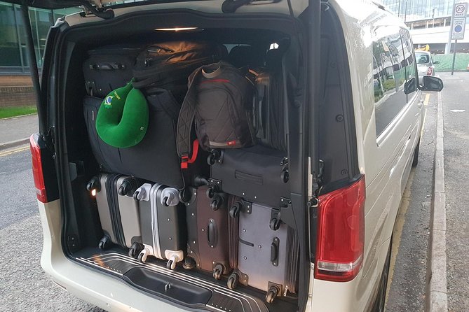 Private Transfer: Heathrow Airport to Southampton Cruise Terminal - The Chauffeur: Professionalism and Personal Touch