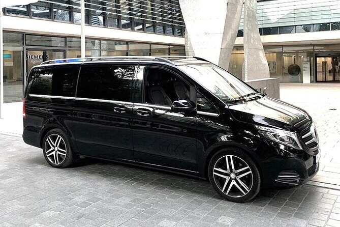 Private Transfer: Hong Kong Airport HKG to Hong Kong City in Luxury Van - An Honest Look at the Private Transfer from Hong Kong Airport to the City