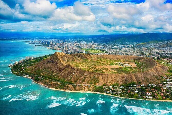 Private Transfer: Honolulu to Honolulu Airport HNL in Sedan Car - Who Should Book This?