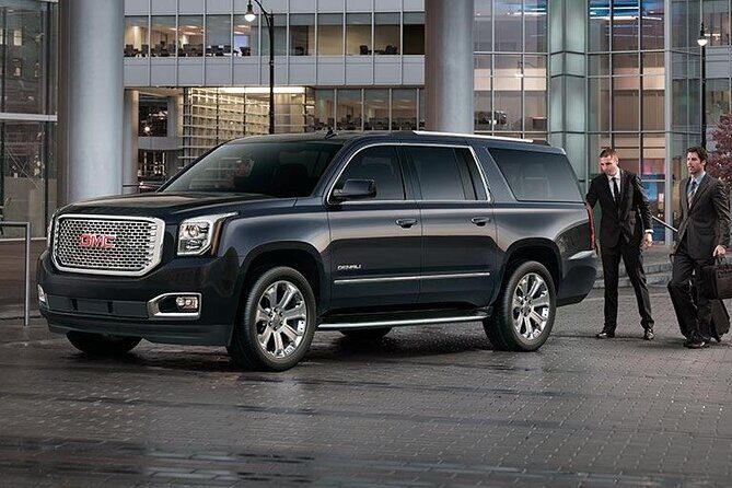 Private Transfer in a Luxury Vehicle to and from MSY Airport - Who Should Consider This Service?