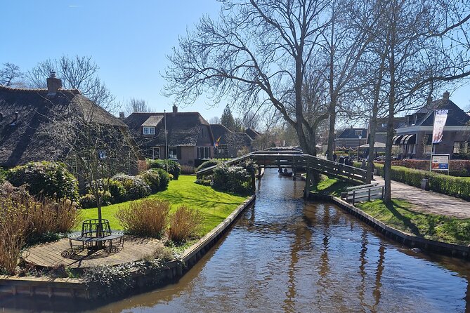 Private Transfer in or to Amsterdam - Key Points