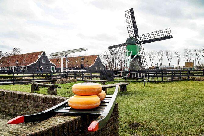 Private Transfer in or to Amsterdam - The Vehicle and Safety Standards