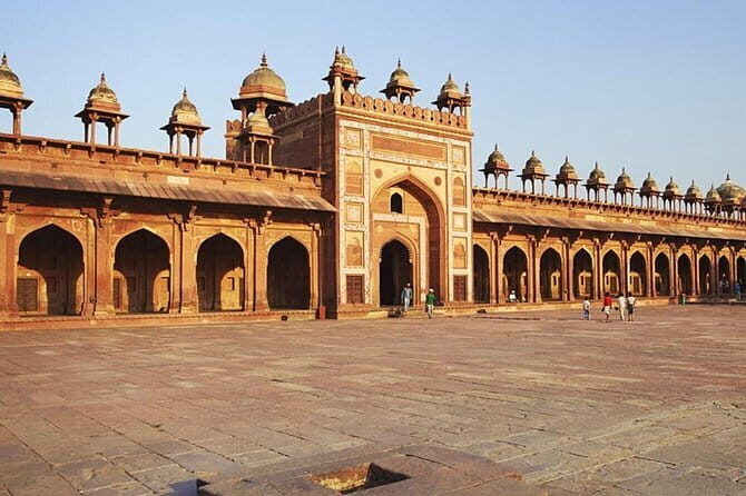 Private Transfer Jaipur From Agra With Taj Sunrise Agra Fort and Fateh Pur Sikri - Long Drive to Jaipur